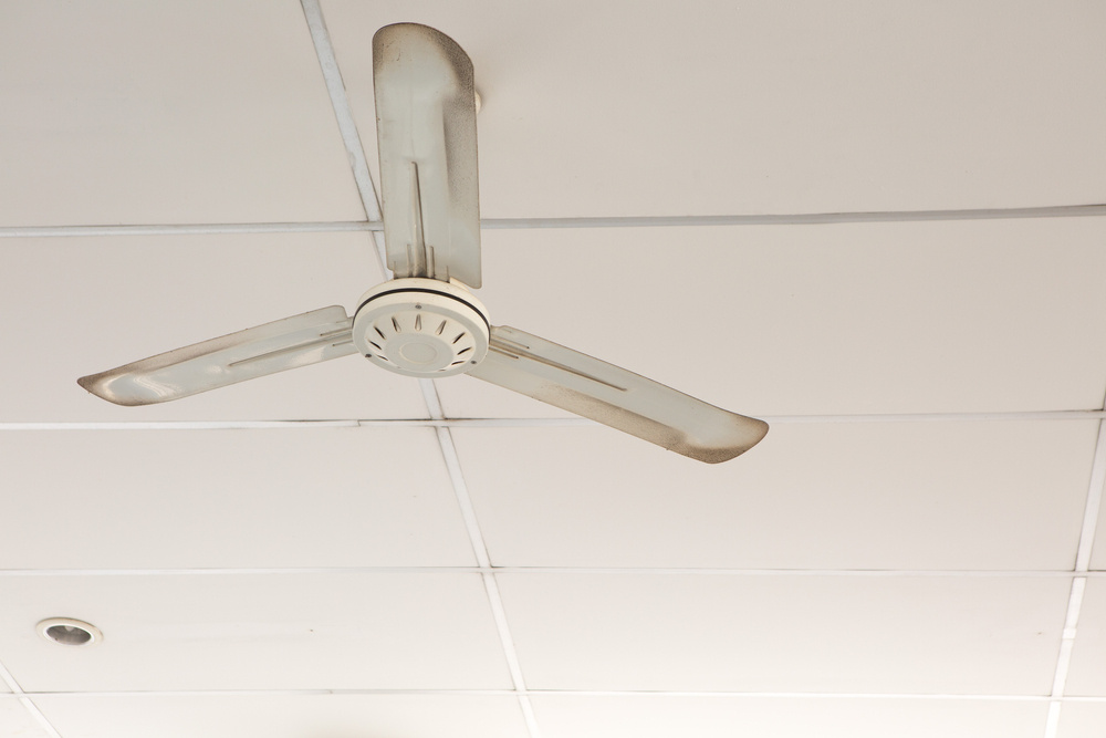 What to Do with an Old Ceiling Fan: Recycling and Disposal Tips